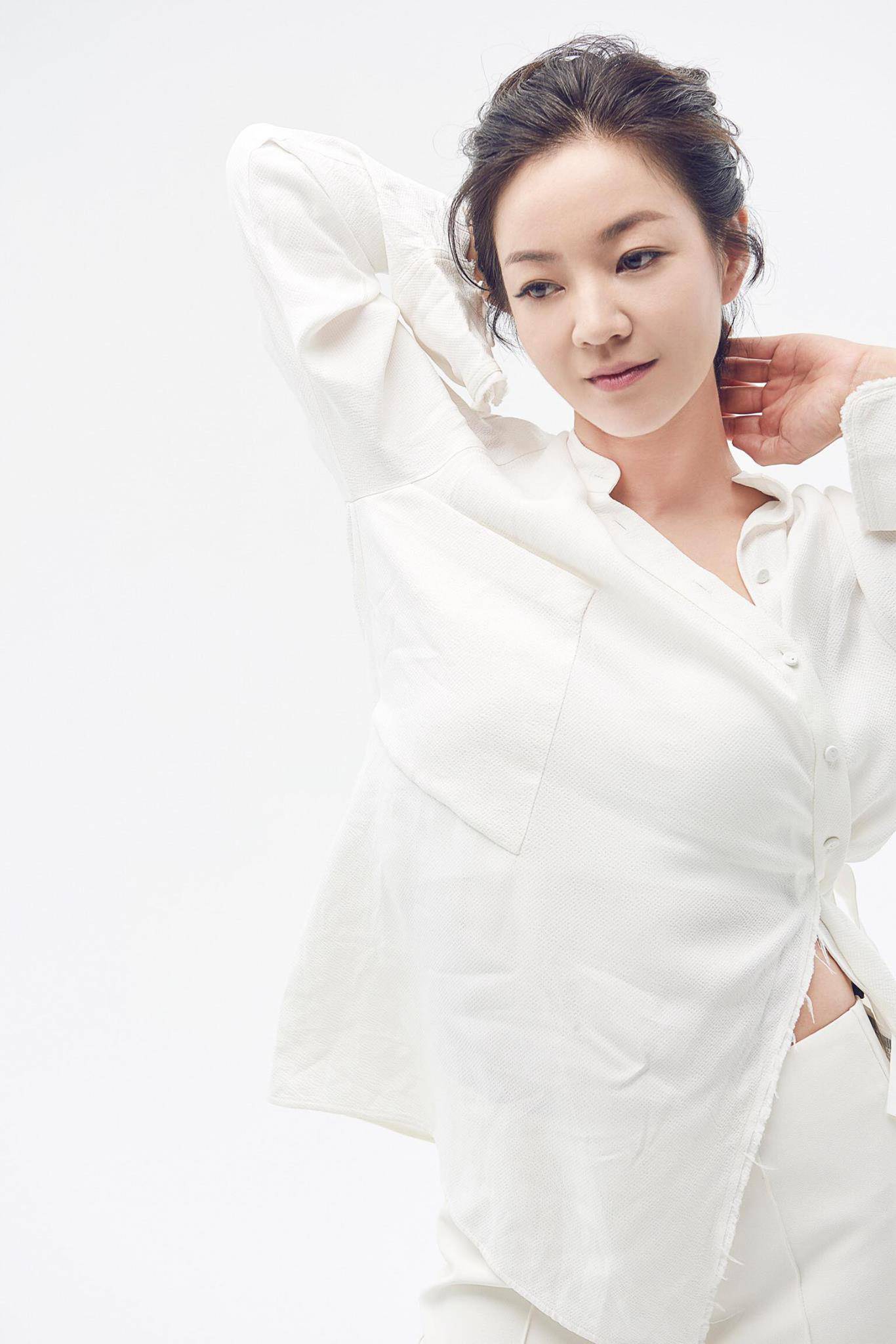 Taiwanese Host Aya Liu Was Once Held At Gunpoint In Moscow After ...