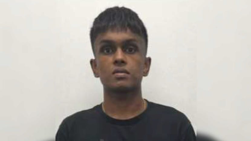 Two arrested after slashing man on forehead - CNA