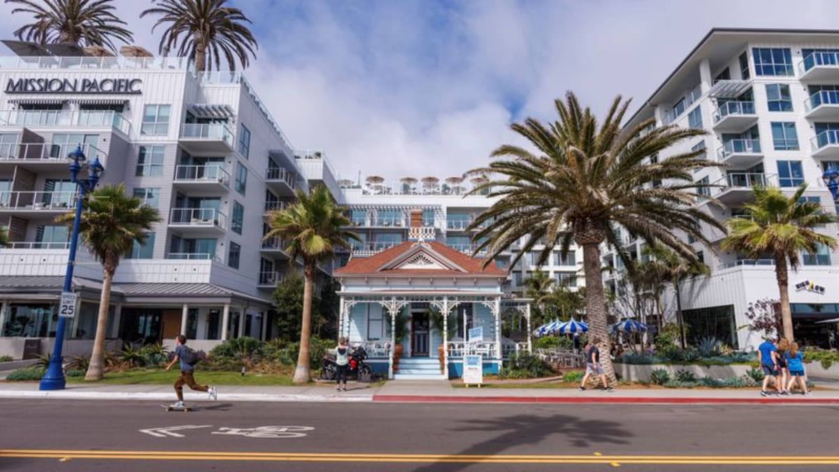 Take a look in the original 'Top Gun' house - CNA