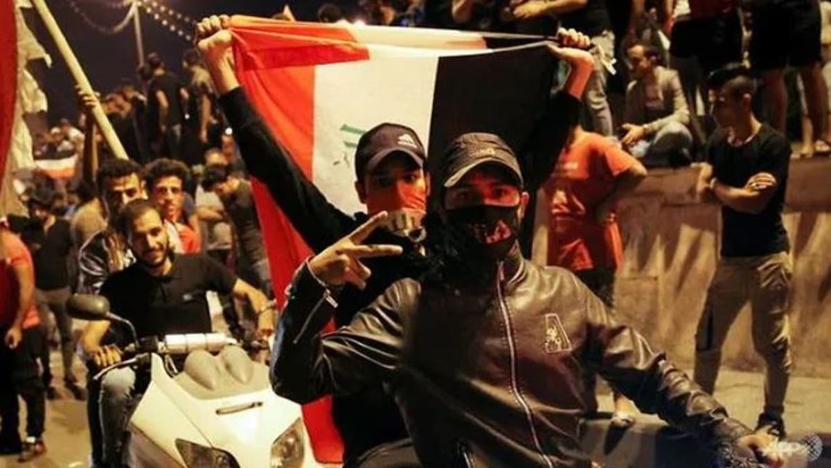 40 terbunuh dalam tunjuk perasaan terbaru di Iraq - BERITA Mediacorp 40 terbunuh dalam tunjuk perasaan terbaru di Iraq - BERITA Mediacorp
