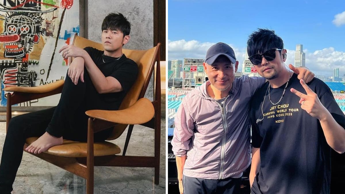 When Two Gods Of Songs Meet: Jacky Cheung Surprises Jay Chou At Latter ...