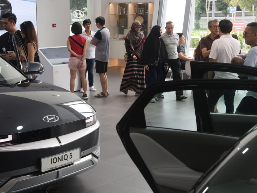 GPGT - Customers at Komoco Motors’ Hyundai showroom at Leng Kee Road on ...