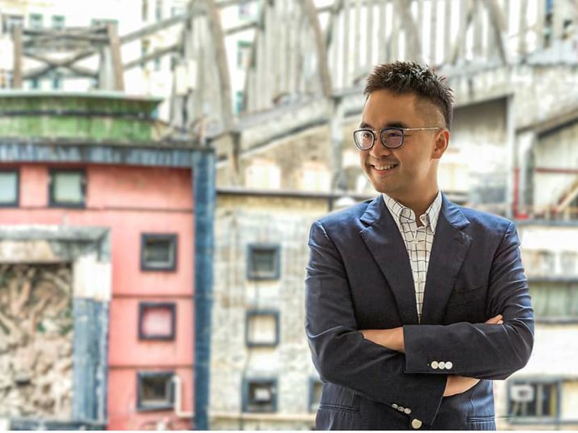 Who is the Hong Kong scion whose billionaire family owns Chow Tai Fook ...