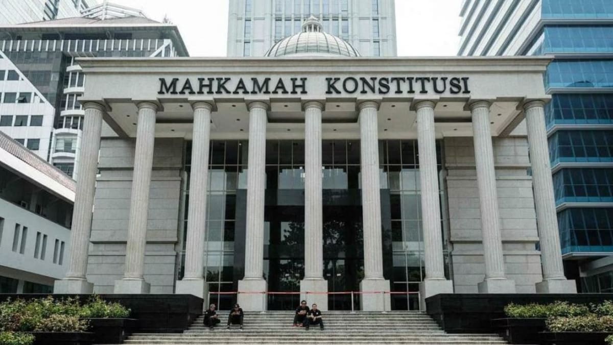 Keputusan turunkan usia minimum calon presiden & naib presiden ...