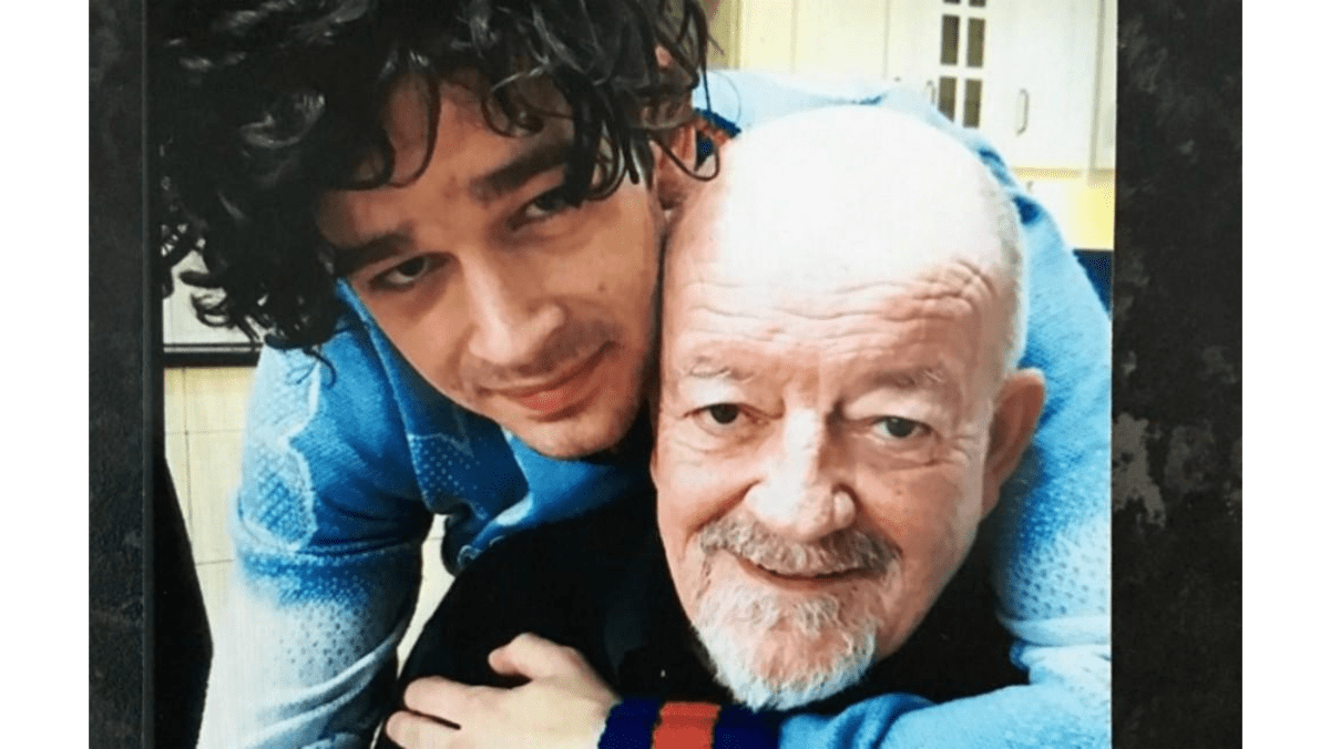 Matty Healy records song with his dad - 8days