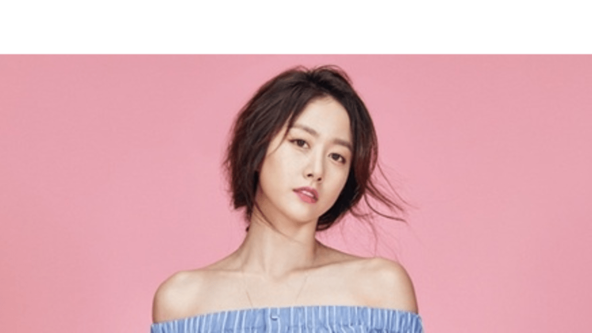 Jeon Hye Bin Brings Chic Summer Looks to ′InStyle′ - 8days