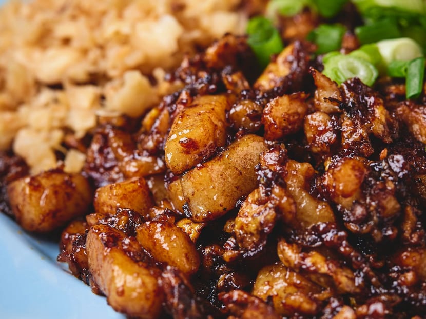 Shiok Carrot Cake With Extra Chai Poh & Prawns By SMRT Exec-Turned ...