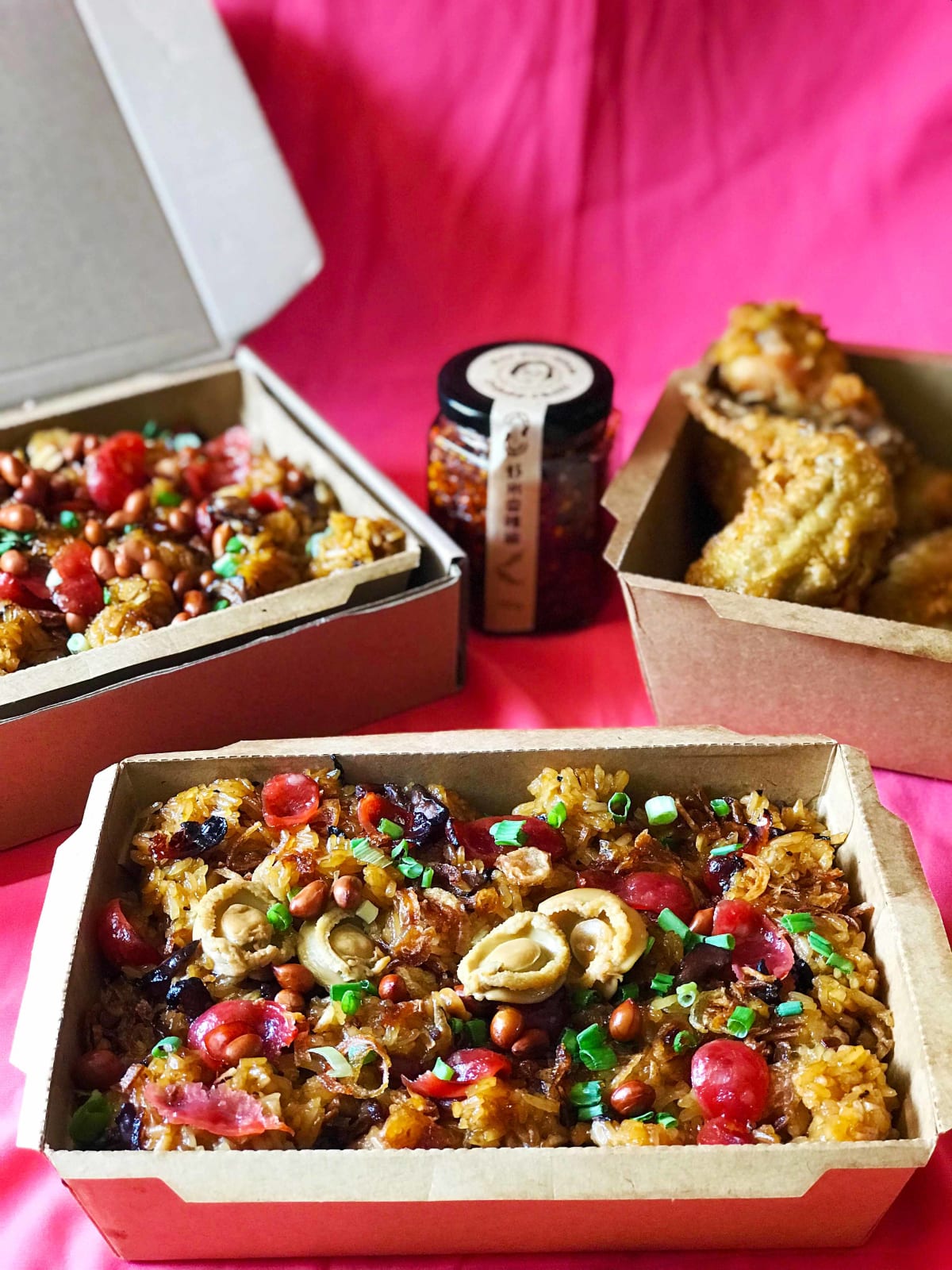 20-Year-Old Sells Tasty Abalone Glutinous Rice Using 85-Year-Old Ah Ma ...