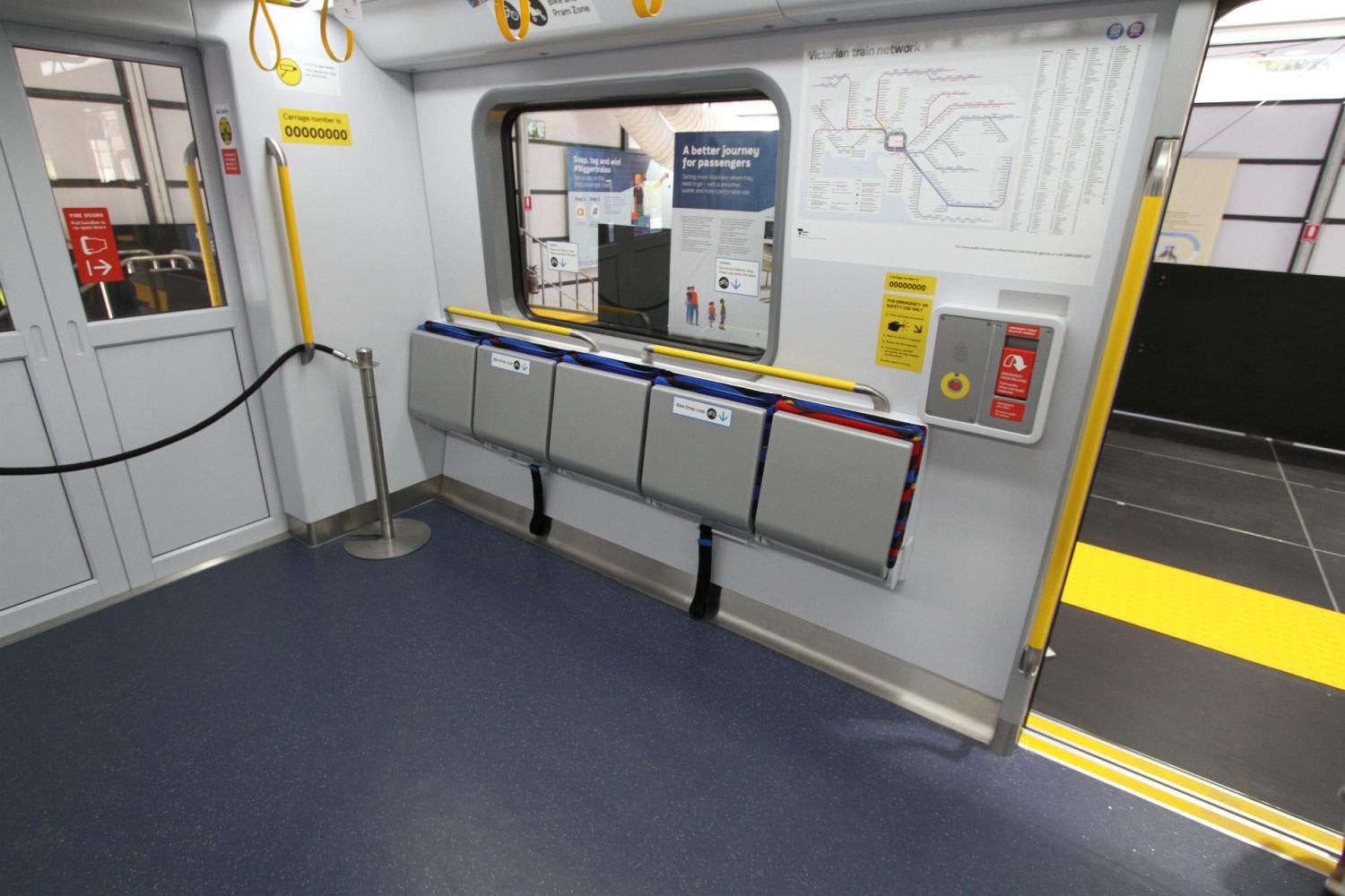 Foldable seats on MRT trains don’t give more standing room, Redditors ...