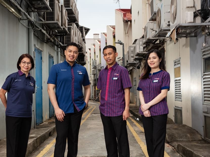 SingPost Launches New Uniforms For Postmen; Does Insta-Worthy Photo ...