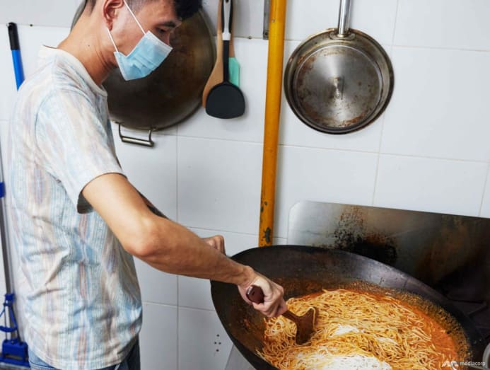 After changing the menu from Japanese dishes to dry laksa, this stall ...