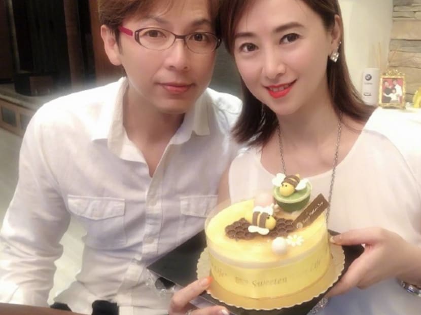 Netizens Gush Over How Good 51-Year-Old Former Cat III Star Weng Hong ...