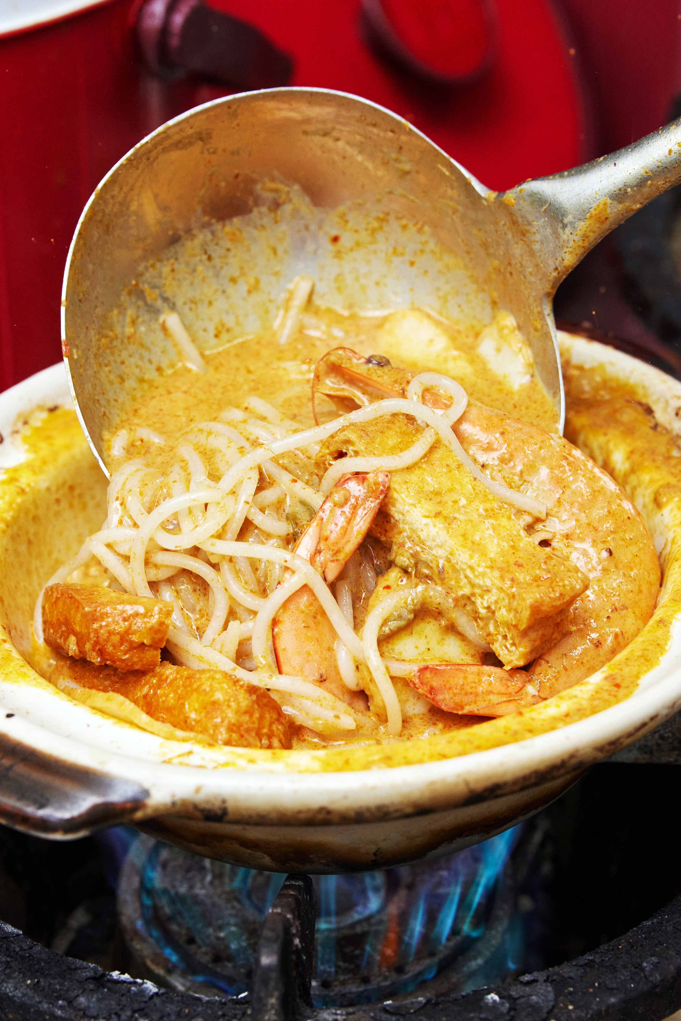 Thick, Rich Claypot Laksa With Baked Hokkaido Scallops By Millennial ...