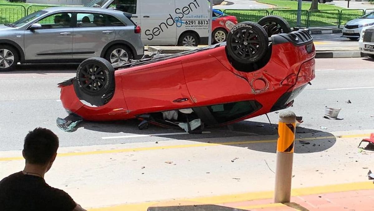 Car overturns on Havelock Road, police investigating - CNA