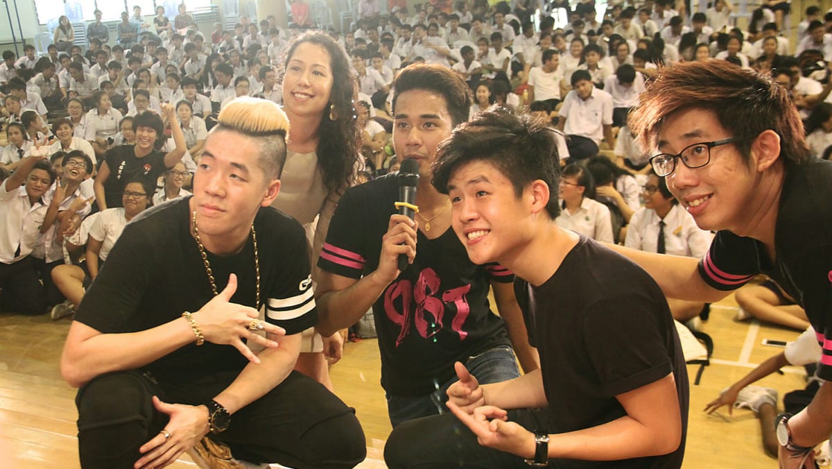 Singers ‘invade’ schools with concert series - TODAY