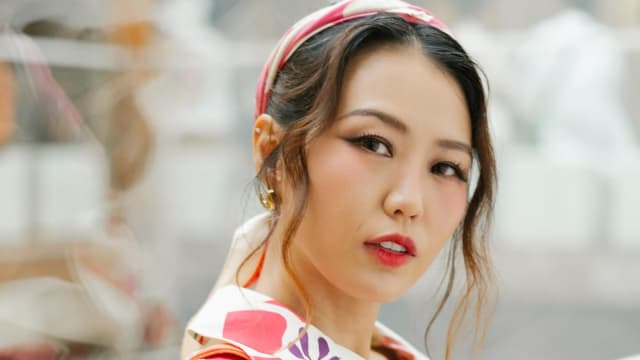 展望来年，郑可为要在歌唱方面“多花一点心思” - vibes by 8world