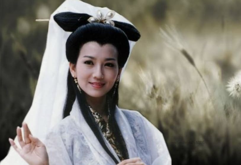 Angie Chiu, 69, Wows Netizens With Her Ageless Beauty In Striking Red ...