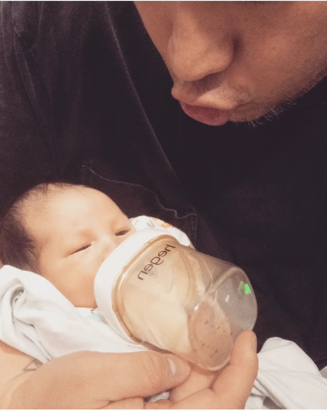 Ex HK Singer Steven Cheung To Get A Vasectomy After Welcoming 4th Son ...