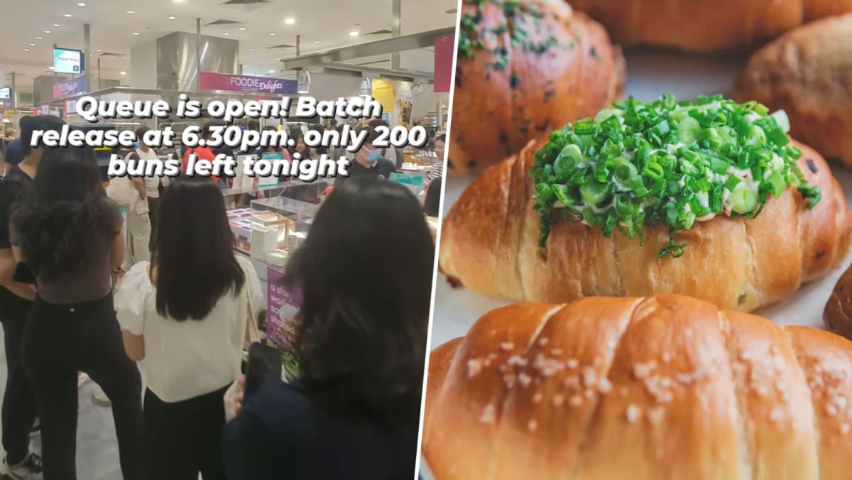 Long Queues Seen At New Shio Pan Stall Opened By Sourbombe Doughnut ...