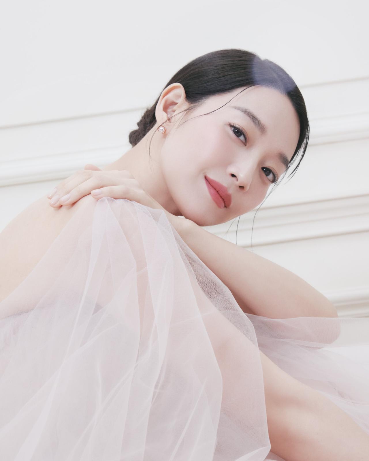 Celebrity beauty files: South Korean actress Shin Min-a’s step-by-step ...