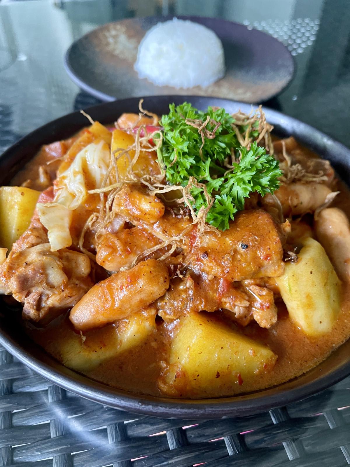 Eurasian food at Quentin’s in Singapore: Curry debal, sugee cake, feng ...