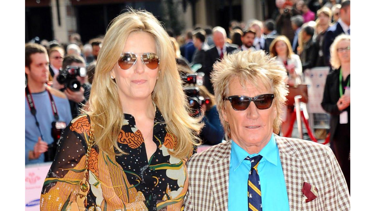 Rod Stewart is unavailable for Donald Trump's inauguration - 8 Days