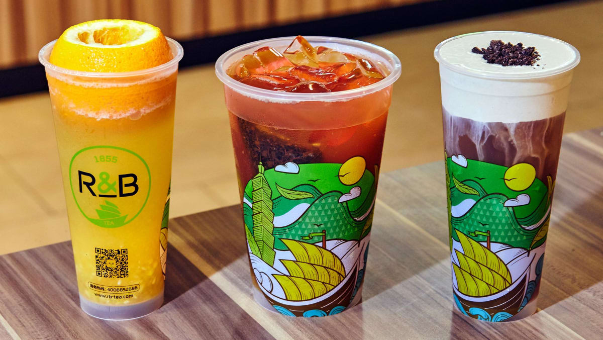 Forget Cheese Tea — Try Tea Cream-Topped Bubble Tea At R&B Tea - 8days