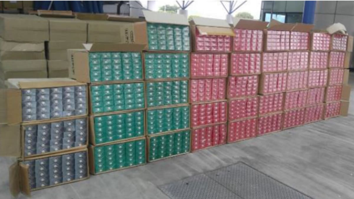 10,000 karton rokok haram dirampas di Pusat Pemeriksaan Tuas - BERITA ...