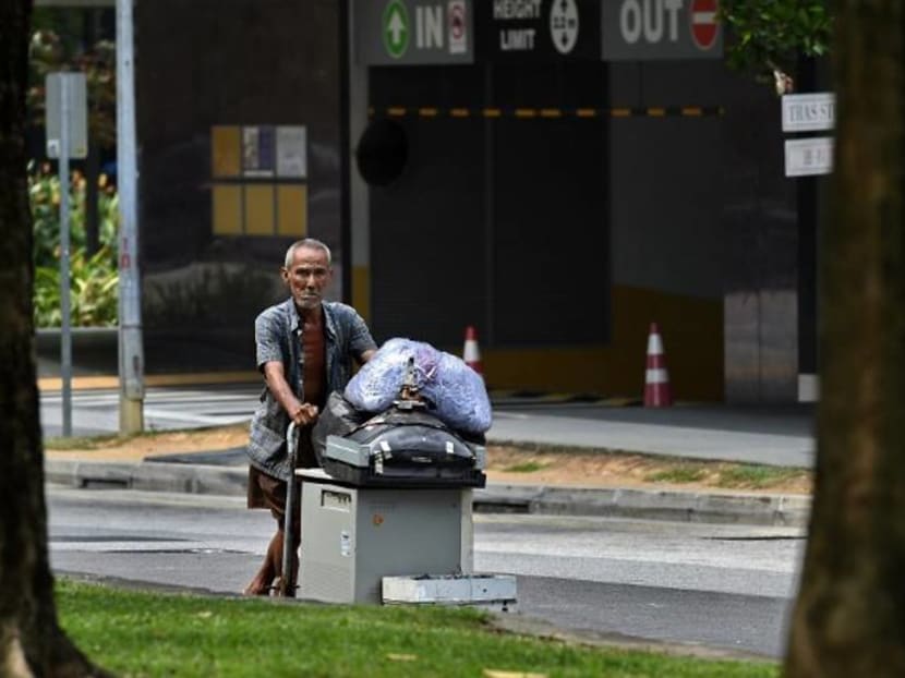 Commentary: Why doesn’t recycling rope in the karang guni? - CNA Lifestyle