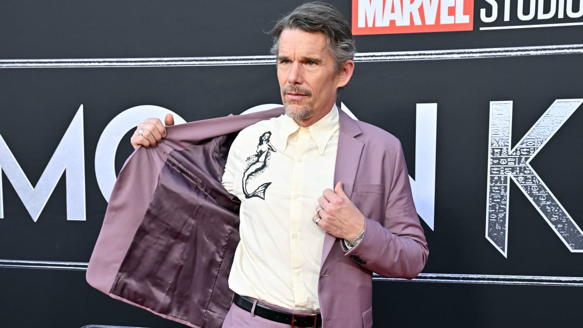 Ethan Hawke Says Marvel Is "Extremely Actor-Friendly", But Not Very ...