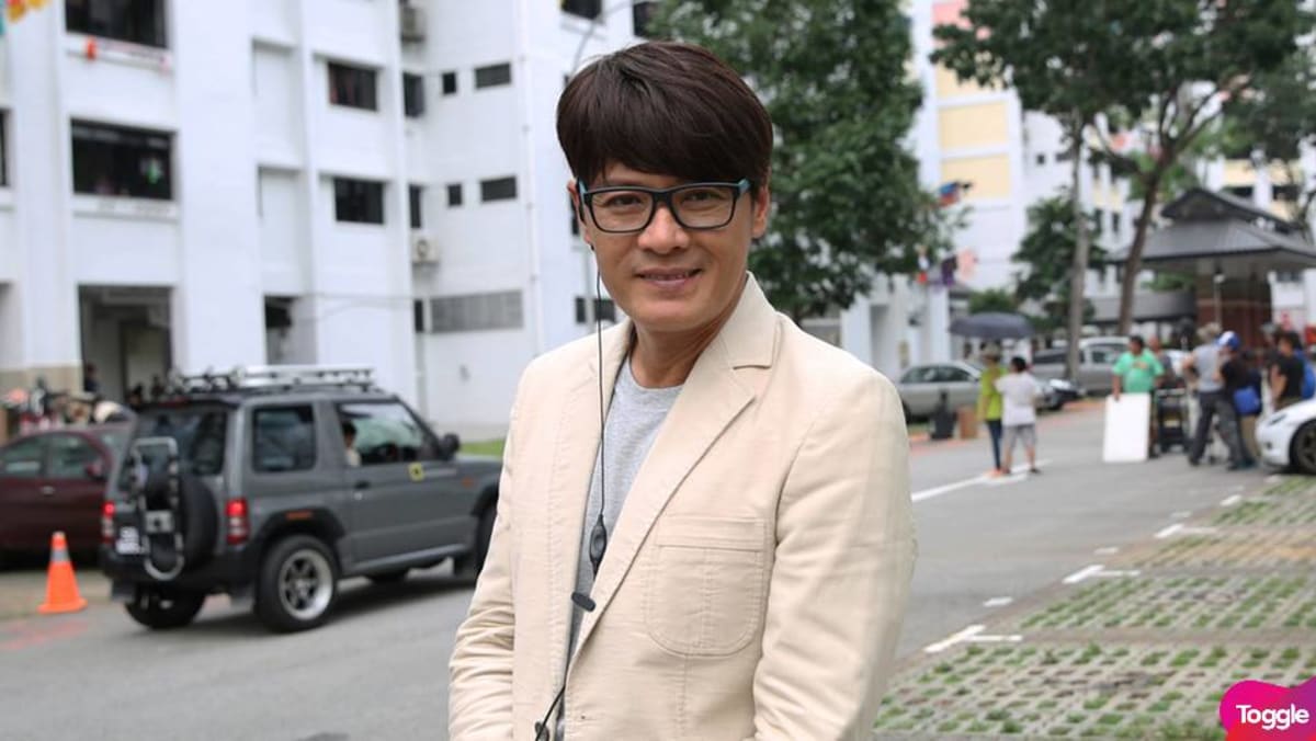 Li Nanxing buys herbal tea for Damian Lau - 8days