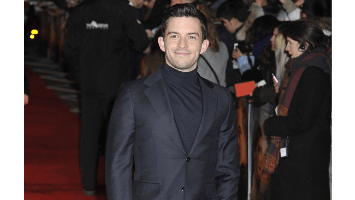 Mercy star Jonathan Bailey has no ambitions for adventure - 8days