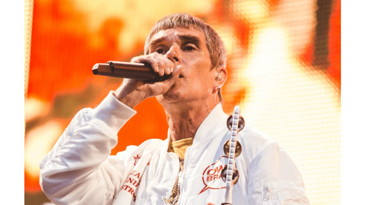 Ian Brown set to release solo material - 8days