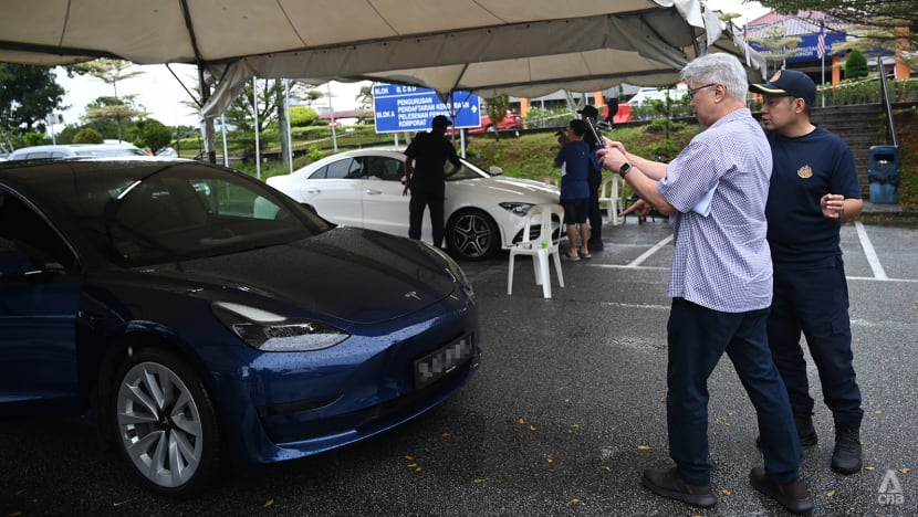 Singapore drivers flock to JB’s 2 new VEP centres as deadline looms ...