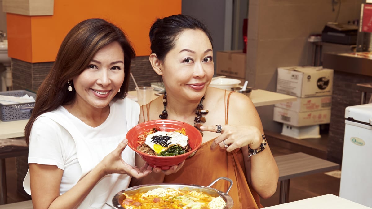 Ex-Ch 8 Stars Cassandra See And Tang Miaoling Now Run A Kopitiam Stall ...