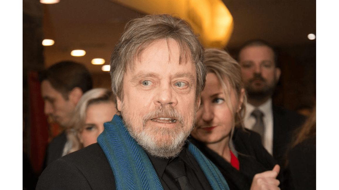 Mark Hamill Pens Thank You Letter To Star Wars Fans - 8days