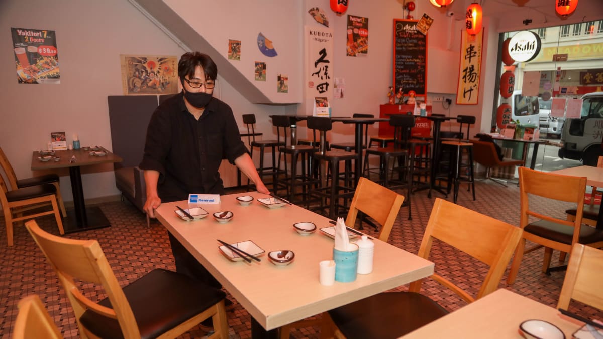 5-person limit for dining: One-third of Mother’s Day weekend bookings ...