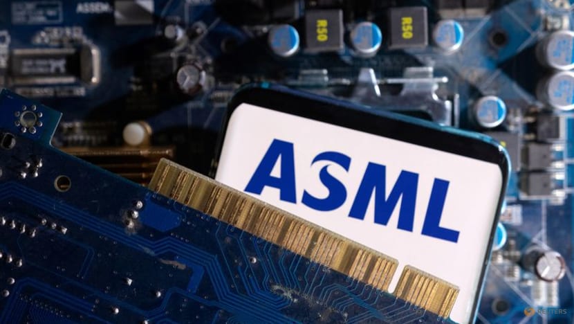 ASML cuts sales forecasts in Q3 earnings published early; shares plummet - CNA