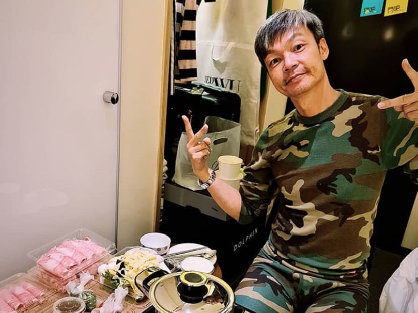 Mark Lee & His Wife Are On A 14-Day Quarantine In Taiwan But Don’t ...