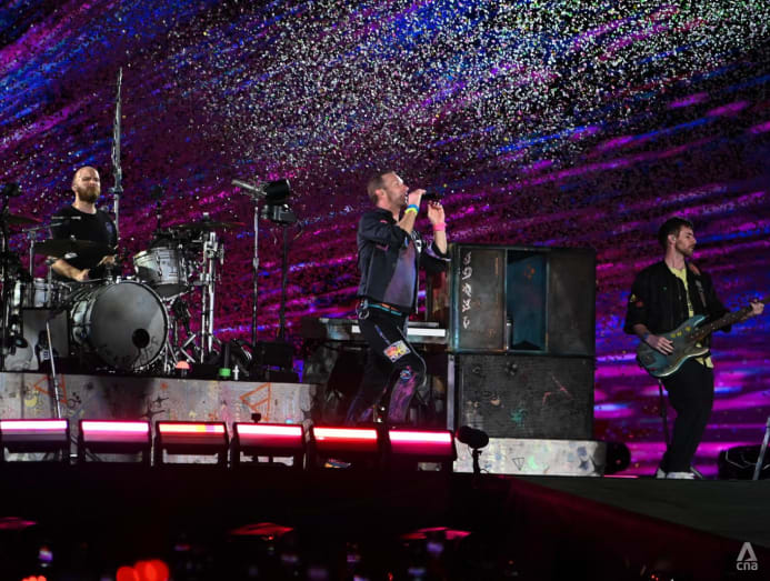 Coldplay concert in Singapore: Review and setlist of the band's first ...