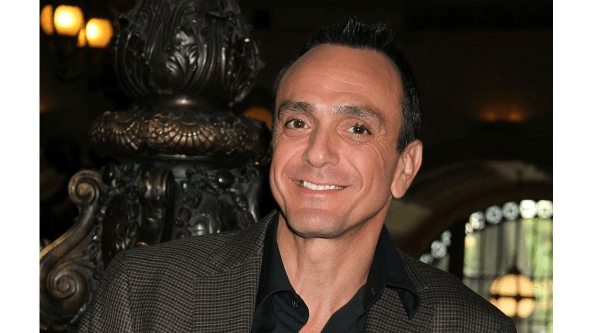 Hank Azaria speaks out on Apu controversy - 8days