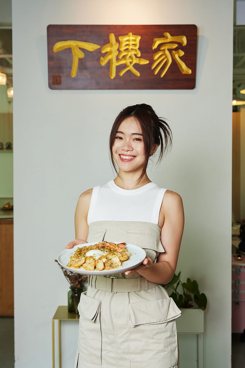 Mediacorp YES 933 DJ Chen Ning Has Been ‘Secretly’ Cooking At Her Café Co-Owned By Ex-Strangers ...