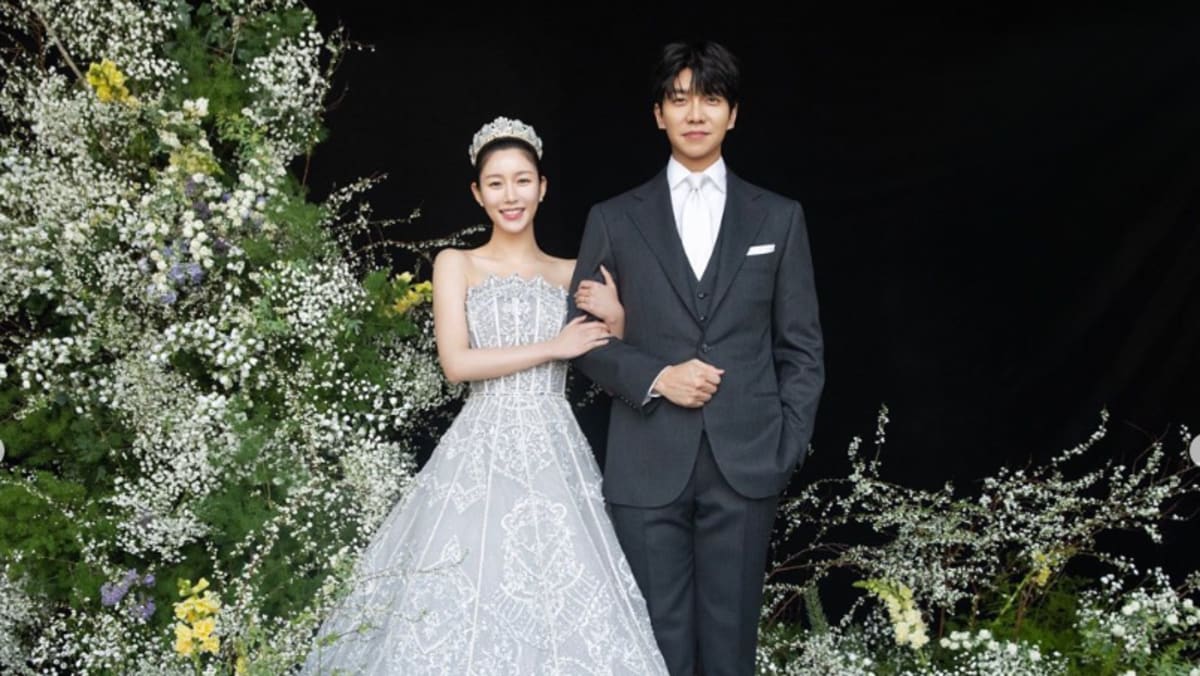 South Korean stars Lee Seung-gi and Lee Da-in marry in lavish hotel ...