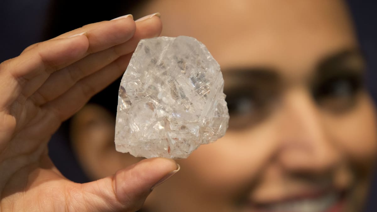 World’s largest uncut diamond fails to sell in London - TODAY