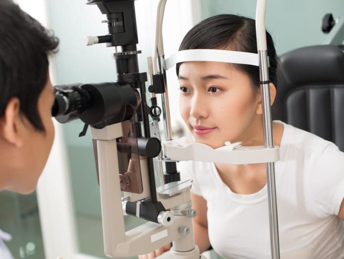 Torn contact lenses, flies, ants: How to treat a foreign object that ...