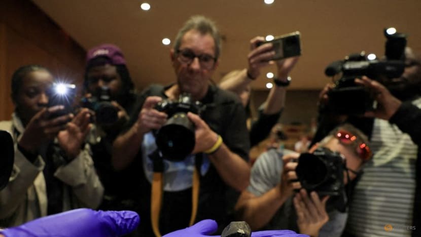 South African scientists unveil fragment of motorcycle-sized meteorite ...