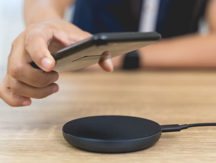 Is it safe to charge my phone overnight? Your battery charging ...