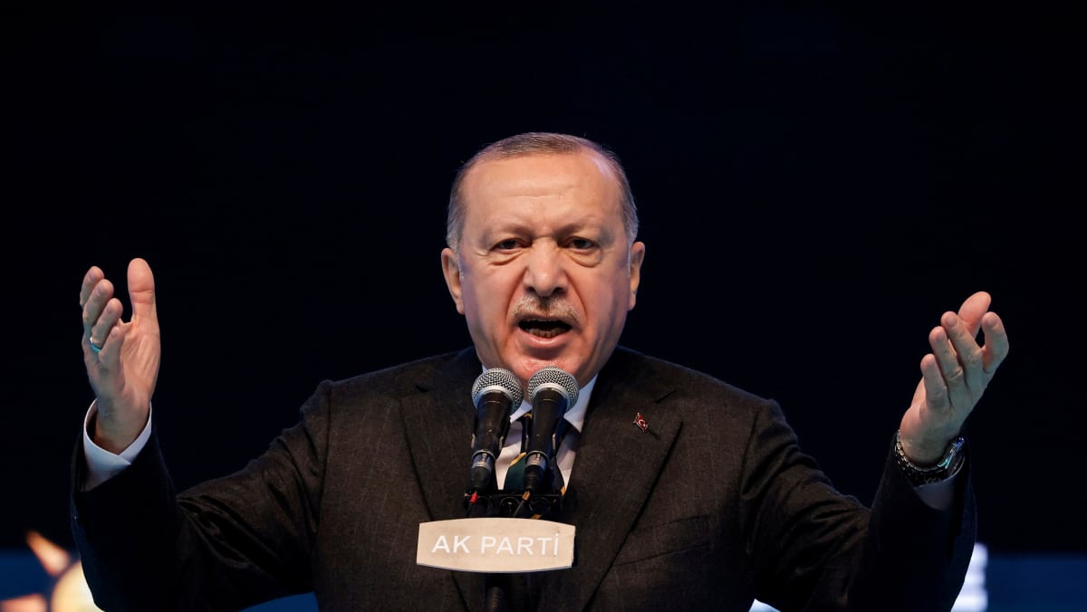 Erdogan says Turkey, UAE ties improving after rare meeting - TODAY