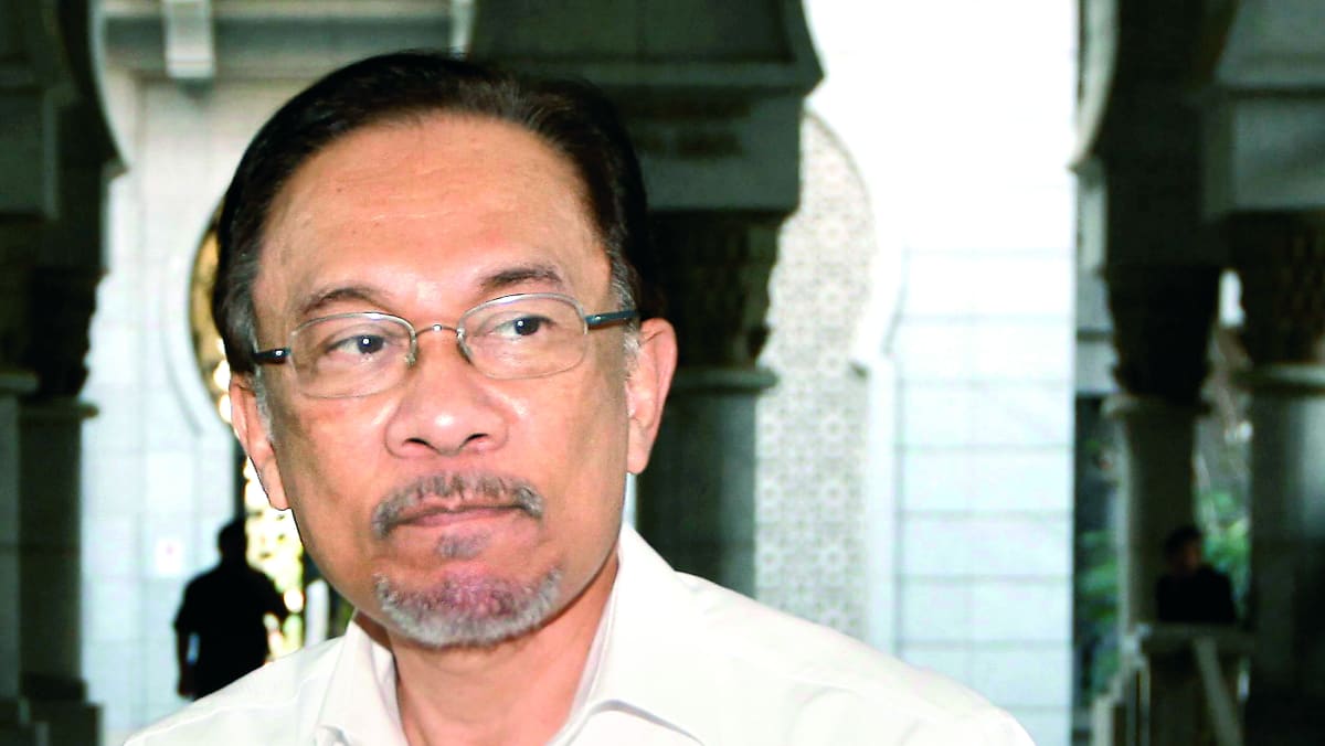 Saiful drops defamation suit against Anwar - TODAY