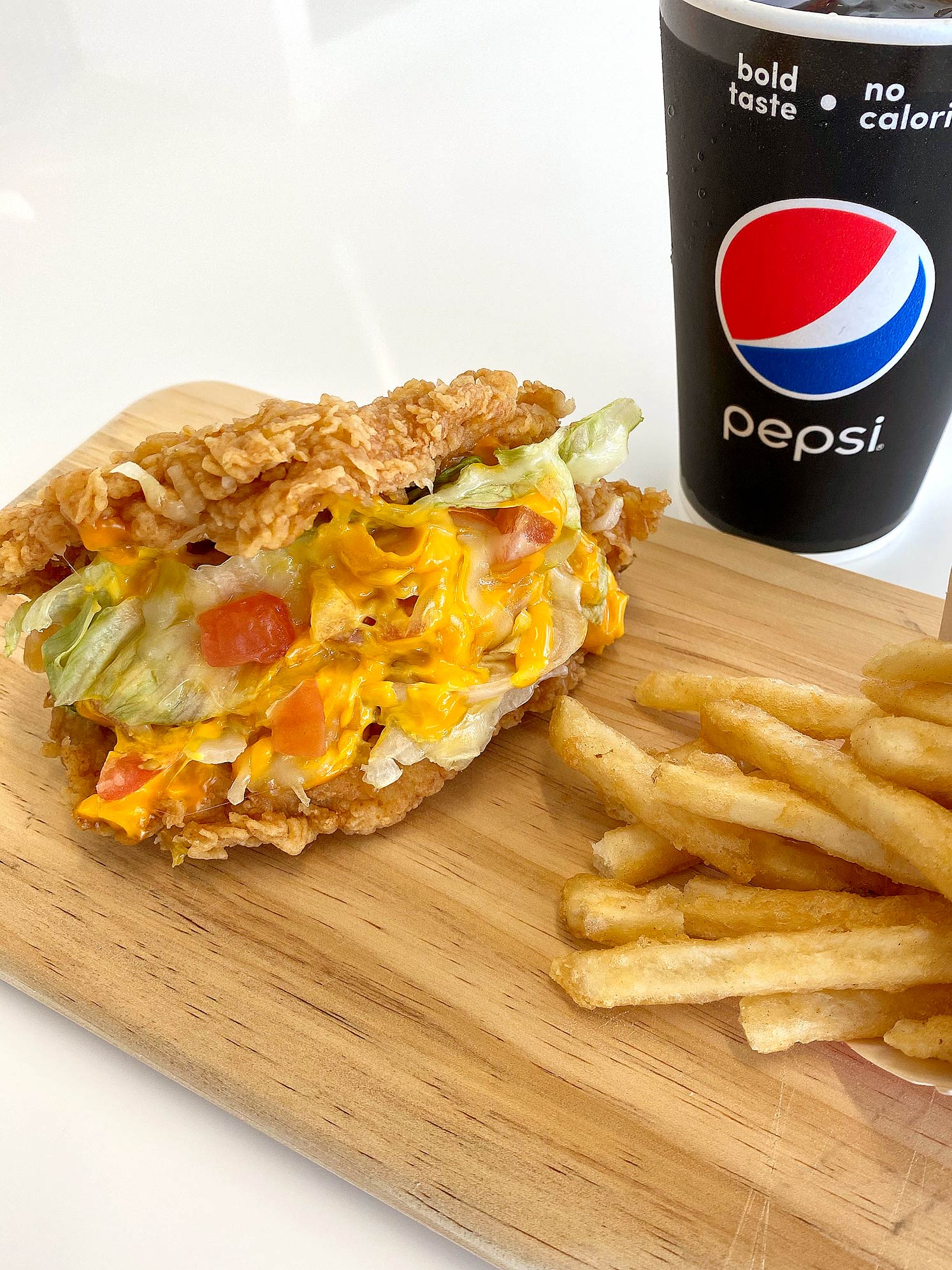 KFC’S Kentaco Taste Test: Nice Or Not? - 8days